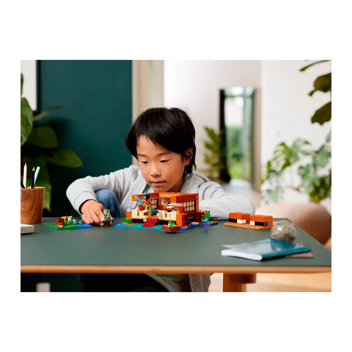 LEGO Minecraft A Casa Sapo - 21256