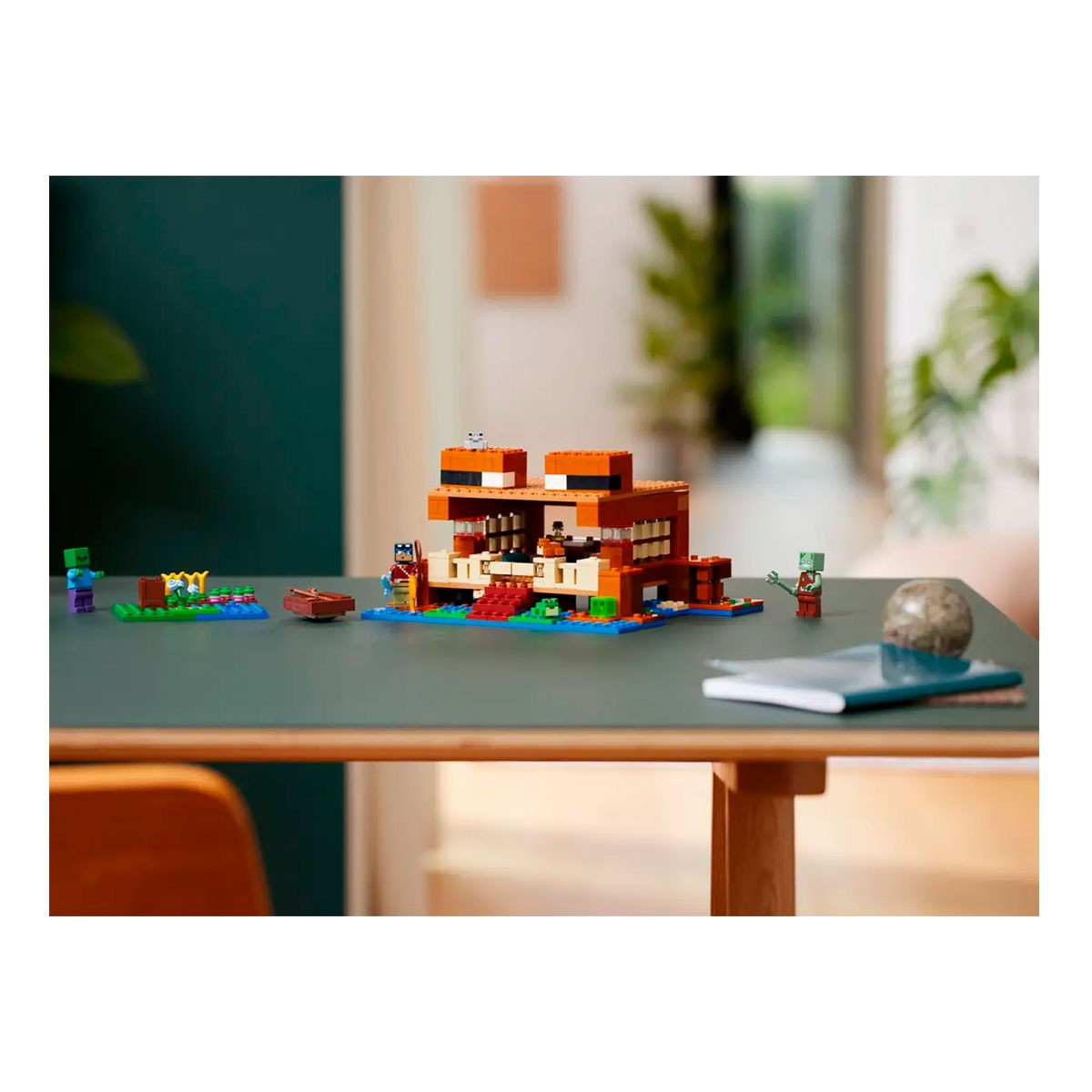 LEGO Minecraft The Frog House - 21256