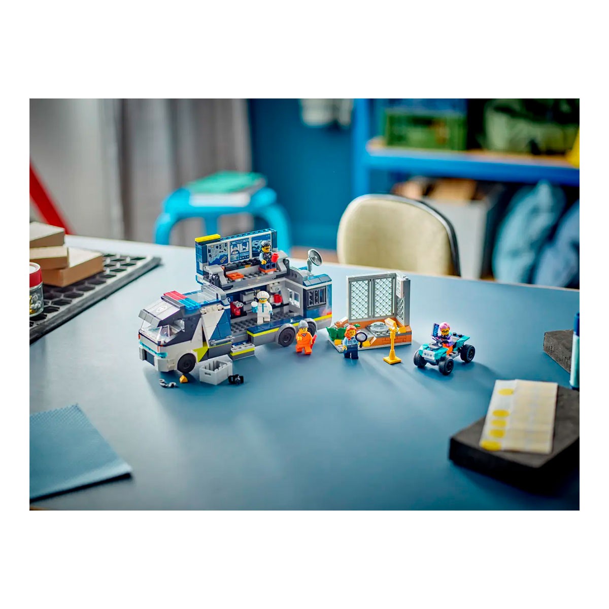 LEGO City Police Criminal Lab Truck - 60418