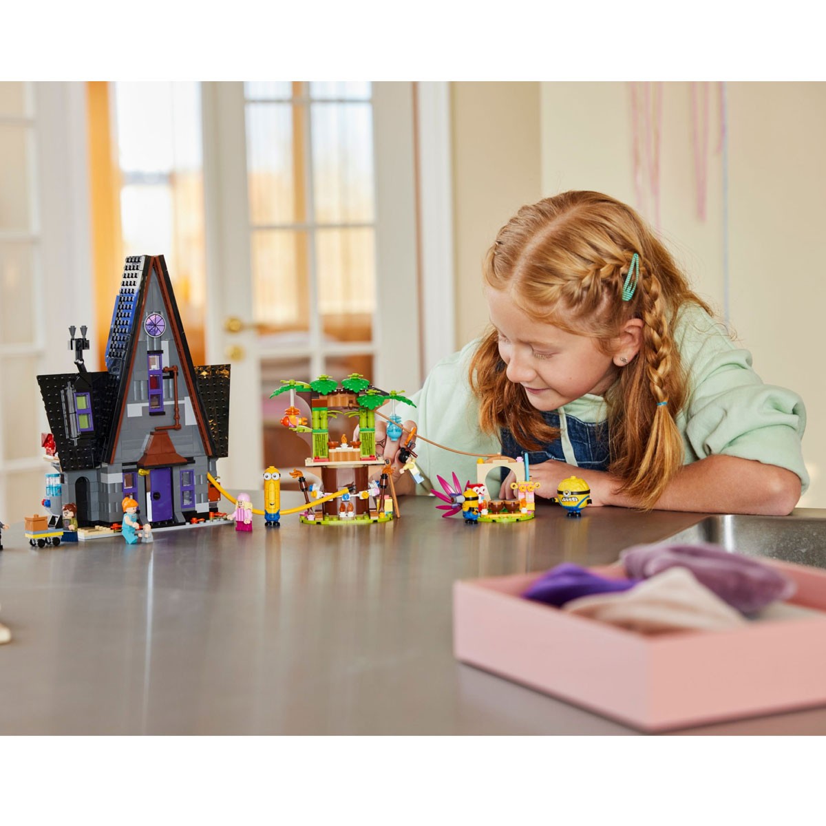 LEGO Gru and Minions' Family Mansion - 75583