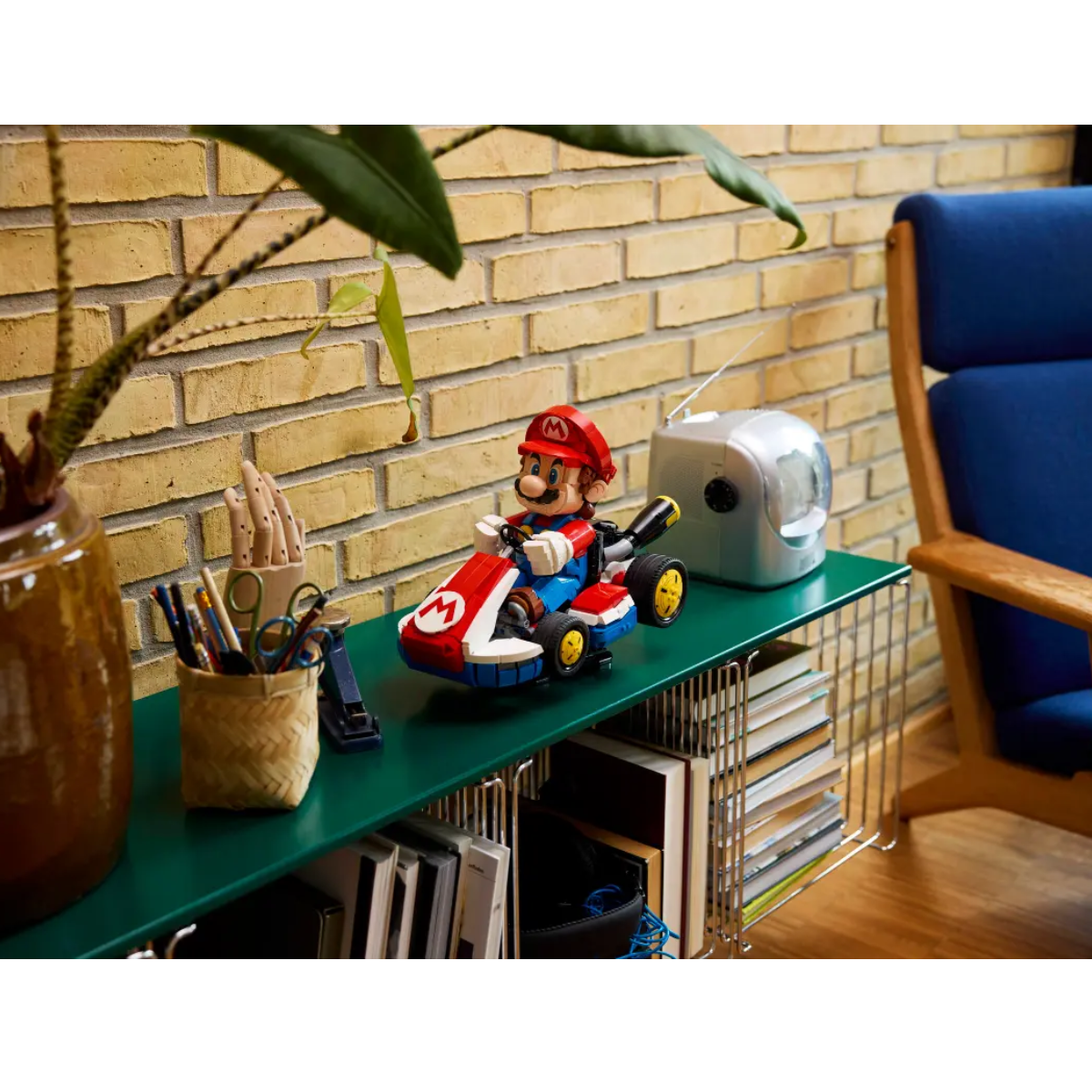 LEGO Super Mario Kart™: Mario and Standard Kart - 72037