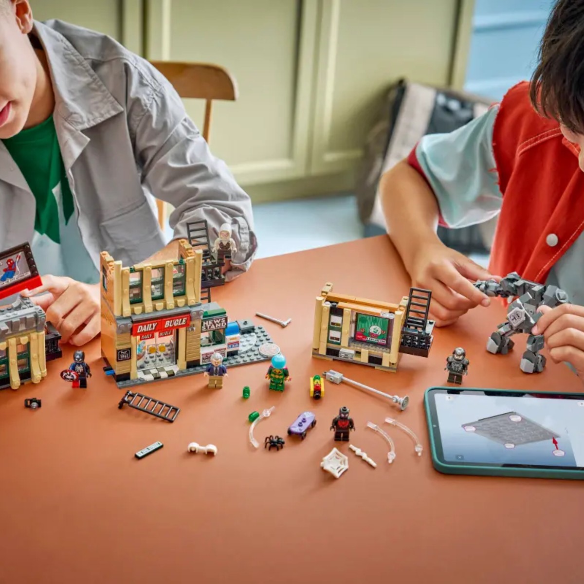 LEGO Marvel Spider-Man vs. Mysterio: The Daily Bugle – 76342