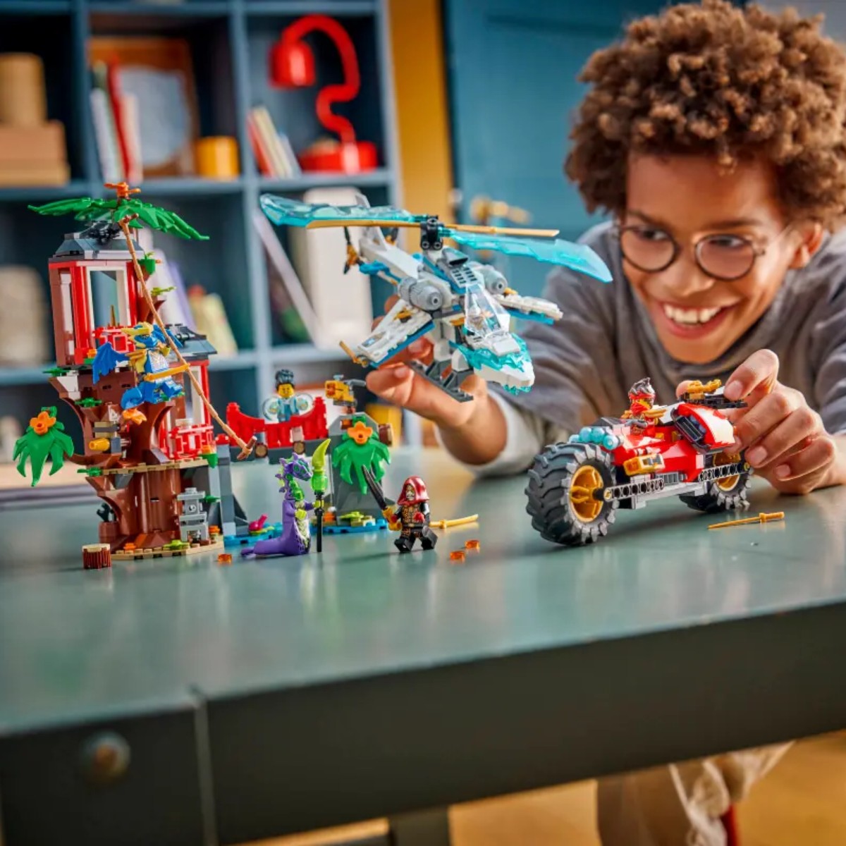 LEGO Ninjago Batalha na Casa da Árvore com Veículos Ninja - 71857