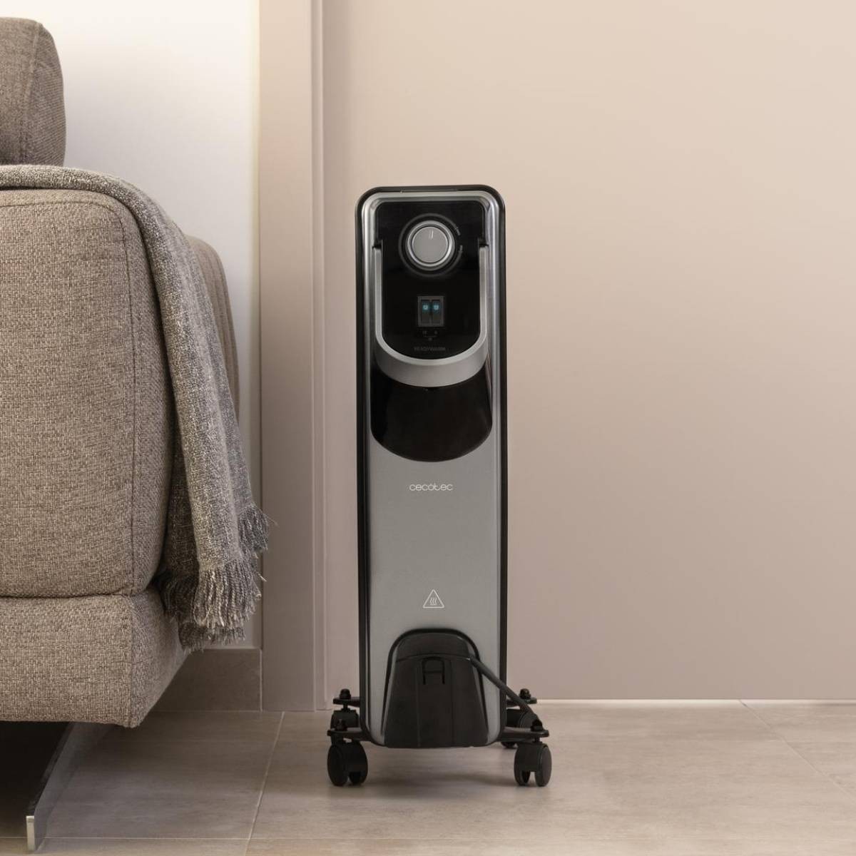 Cecotec ReadyWarm 9000 Space 360º 2000W Oil Filled Heater Black